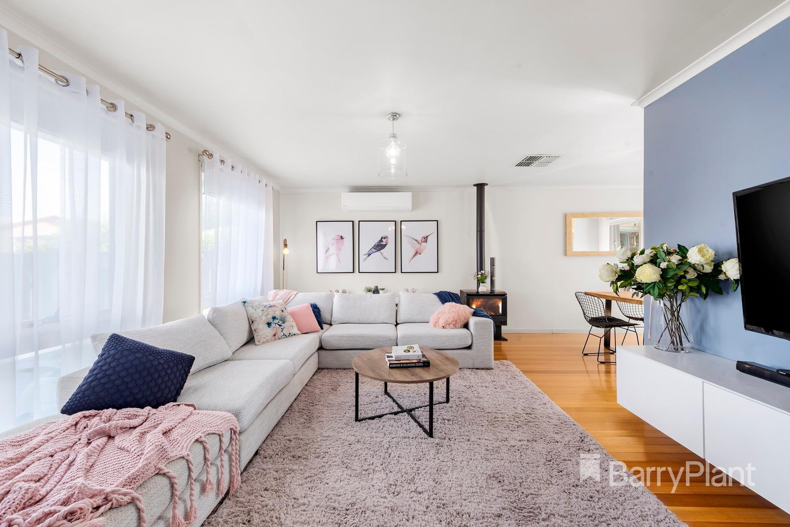 8 Silverthorn Court, Mill Park, VIC 3082 - Sold