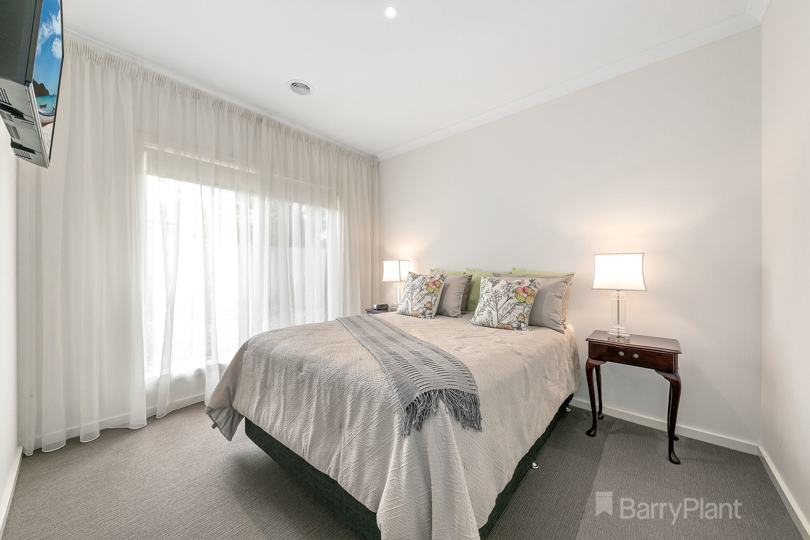 2/30 John Street, Pakenham, VIC 3810 - Sold