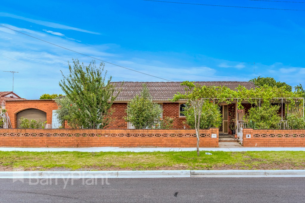 1 Cordelia Grove, St Albans, VIC 3021 - Sold