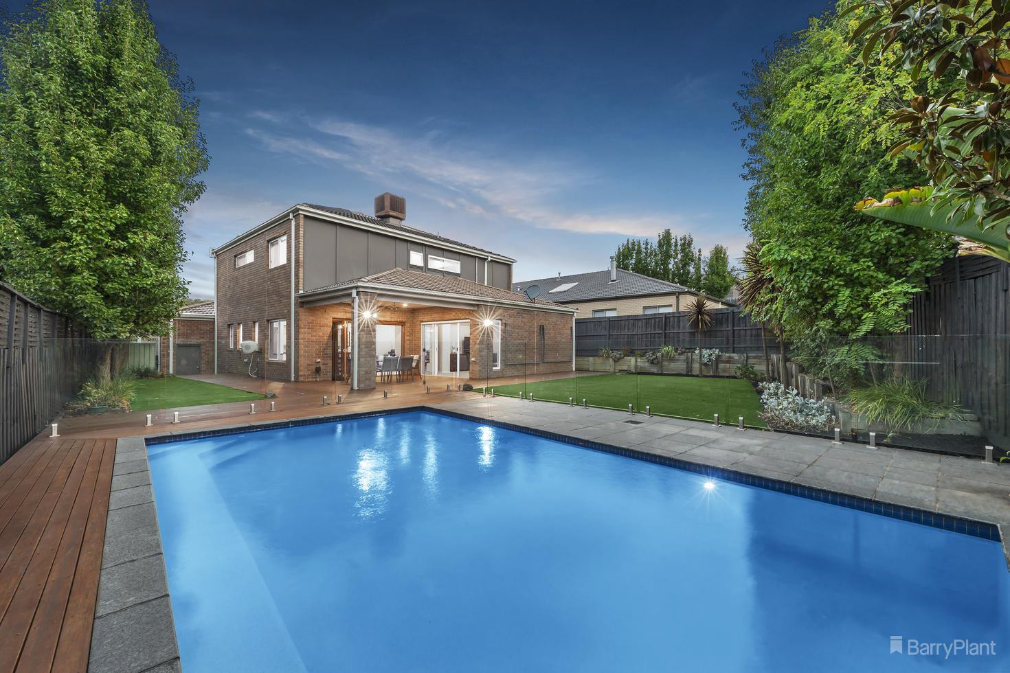 11 Mallard Close, Doncaster East, VIC 3109 - Sold