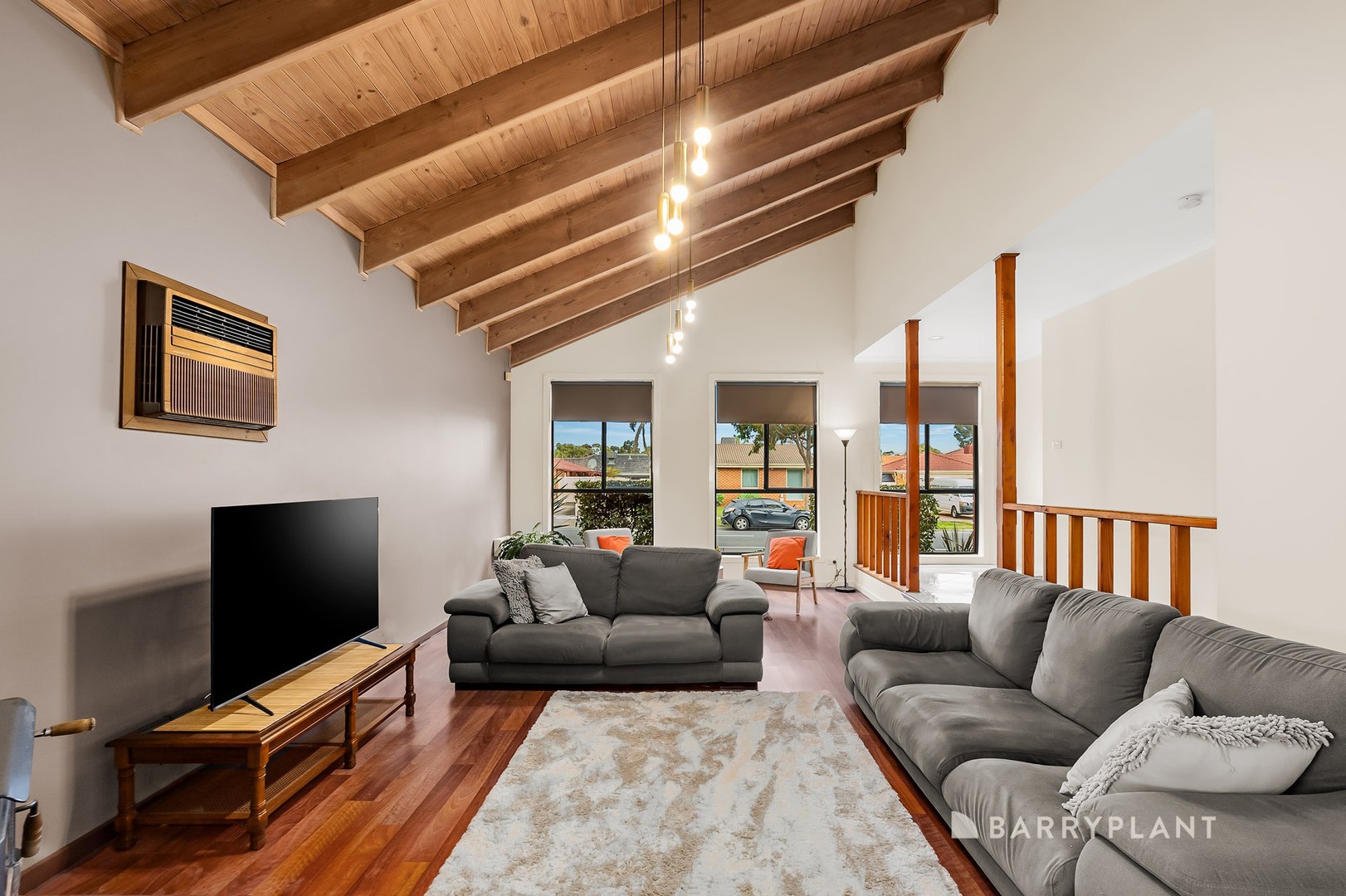 175 Roycroft Avenue, Mill Park, VIC 3082 - Sold