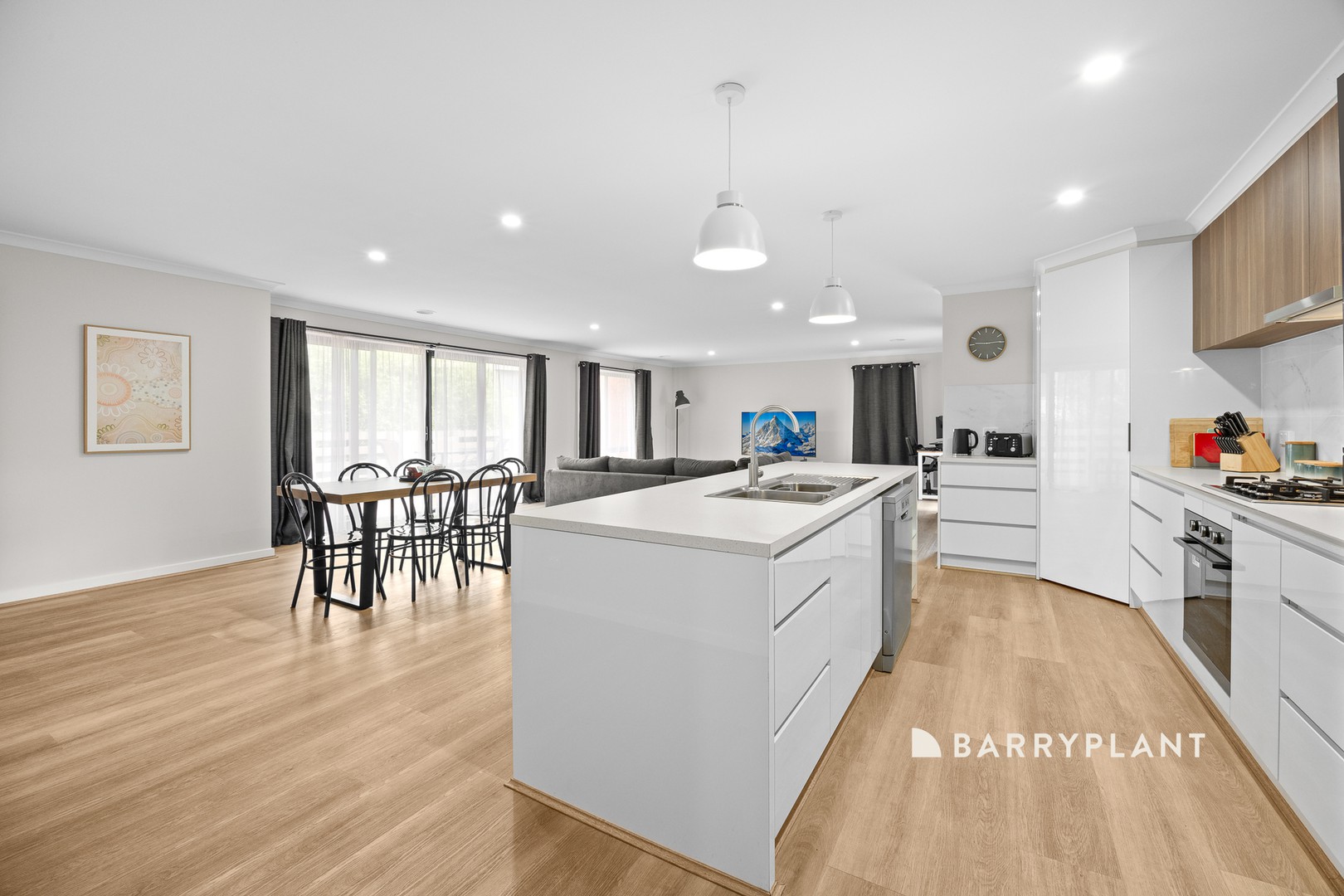 2/4 Kevis Court, Garfield, VIC 3814 - For Sale