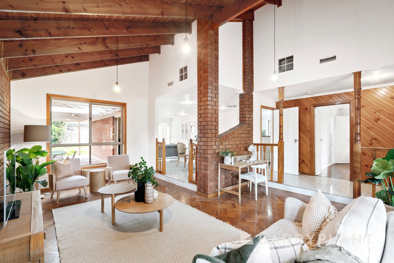 25 Henley Gardens, Sunshine North, VIC 3020 - Sold