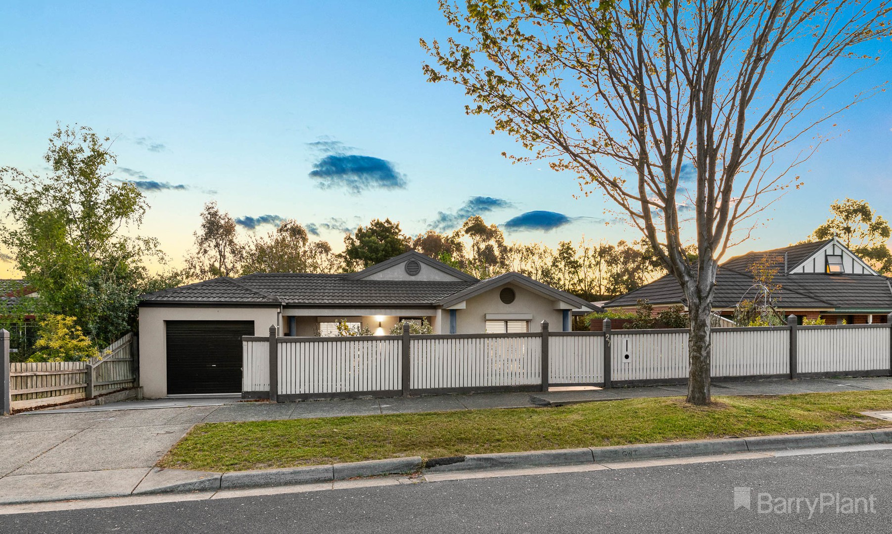 27 Sandalwood Drive, Narre Warren, VIC 3805 - Sold