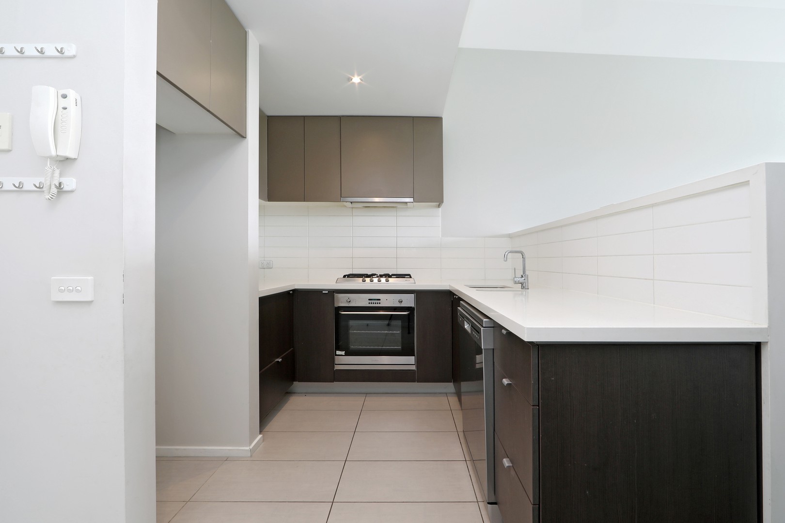 313/337 Stud Road, Wantirna South, VIC 3152 - For Rent