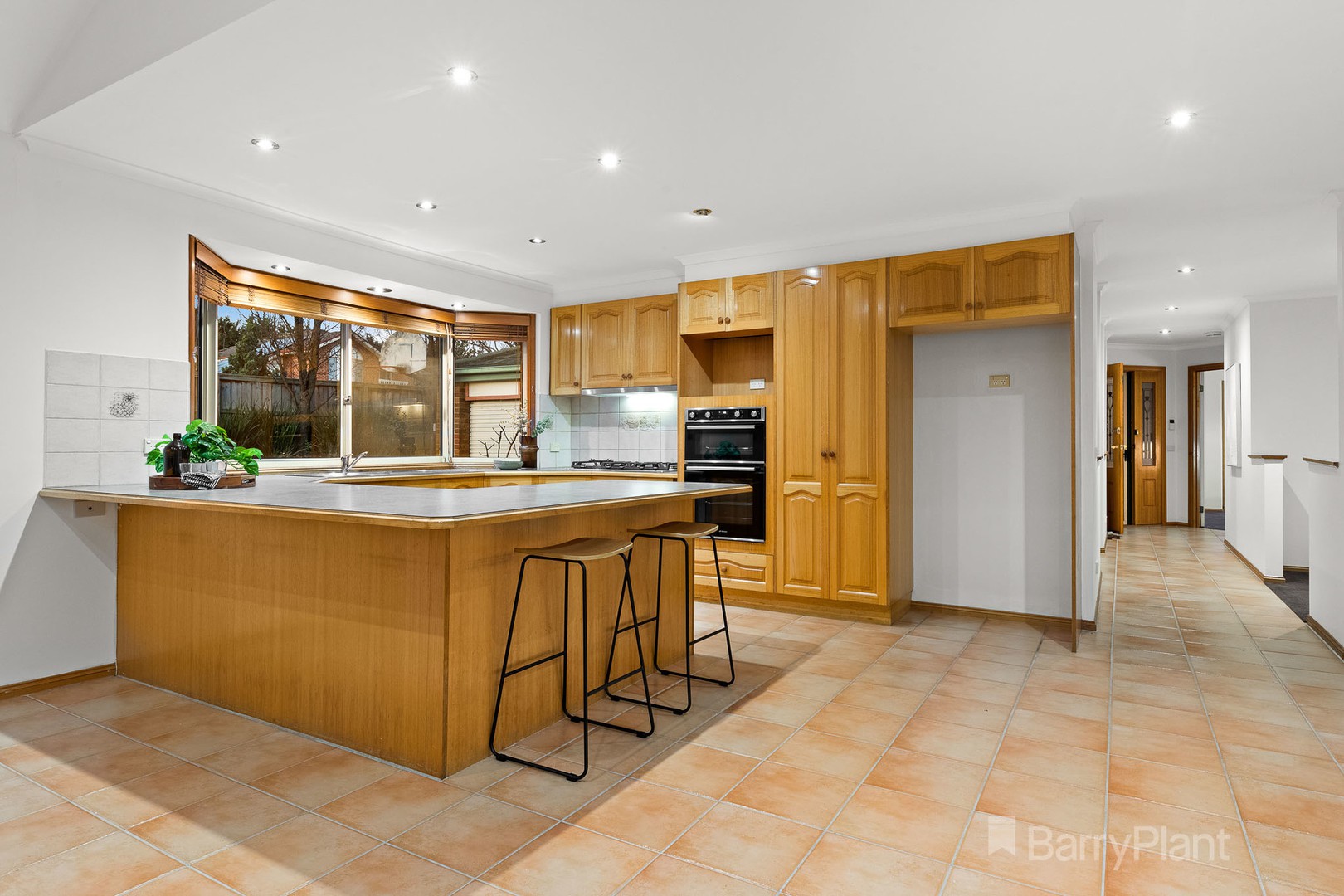 5 Dalpura Court, Berwick, VIC 3806 - Sold