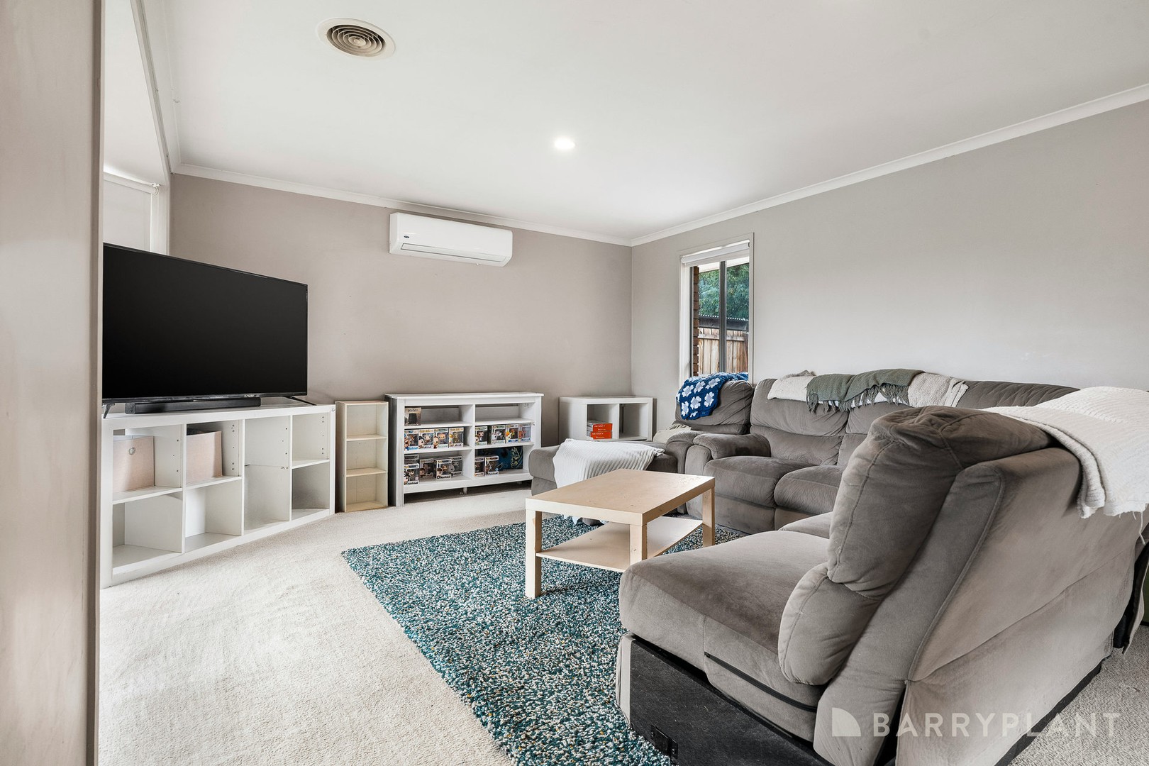 5 Greenmantle Close, Cranbourne West, VIC 3977 - For Sale
