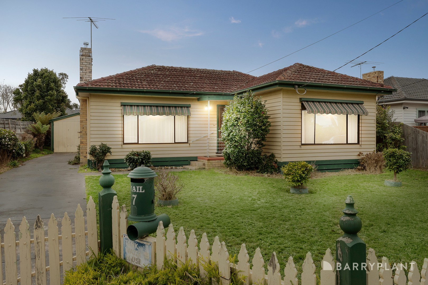 7 Raymond Road, Seaford, VIC 3198 - Sold