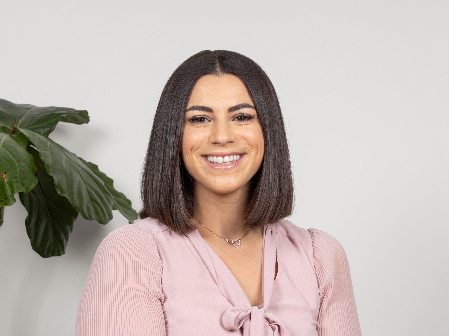 Sarah Savio / Sales Manager & Auctioneer