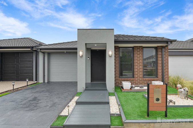 Clyde North tops Melbourne suburbs for outstanding price growth nationwide