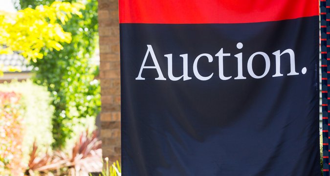 How to bid, buy and win at auction
