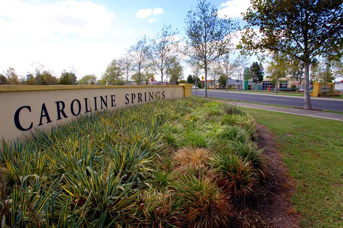 Caroline Springs 3023: Picturesque suburban living