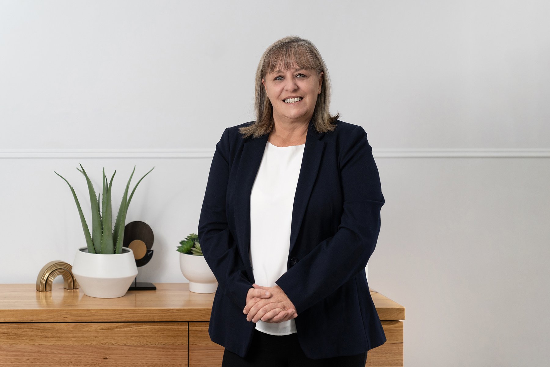 Mandy Oates / Office Manager