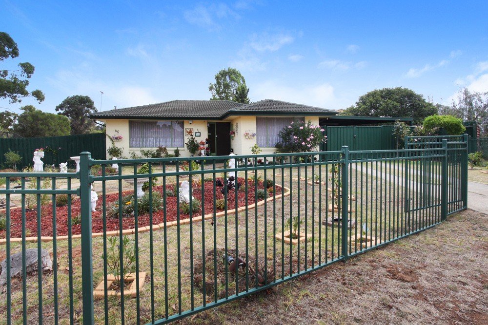 86 West Melton Drive, Melton West, VIC 3337 - Sold