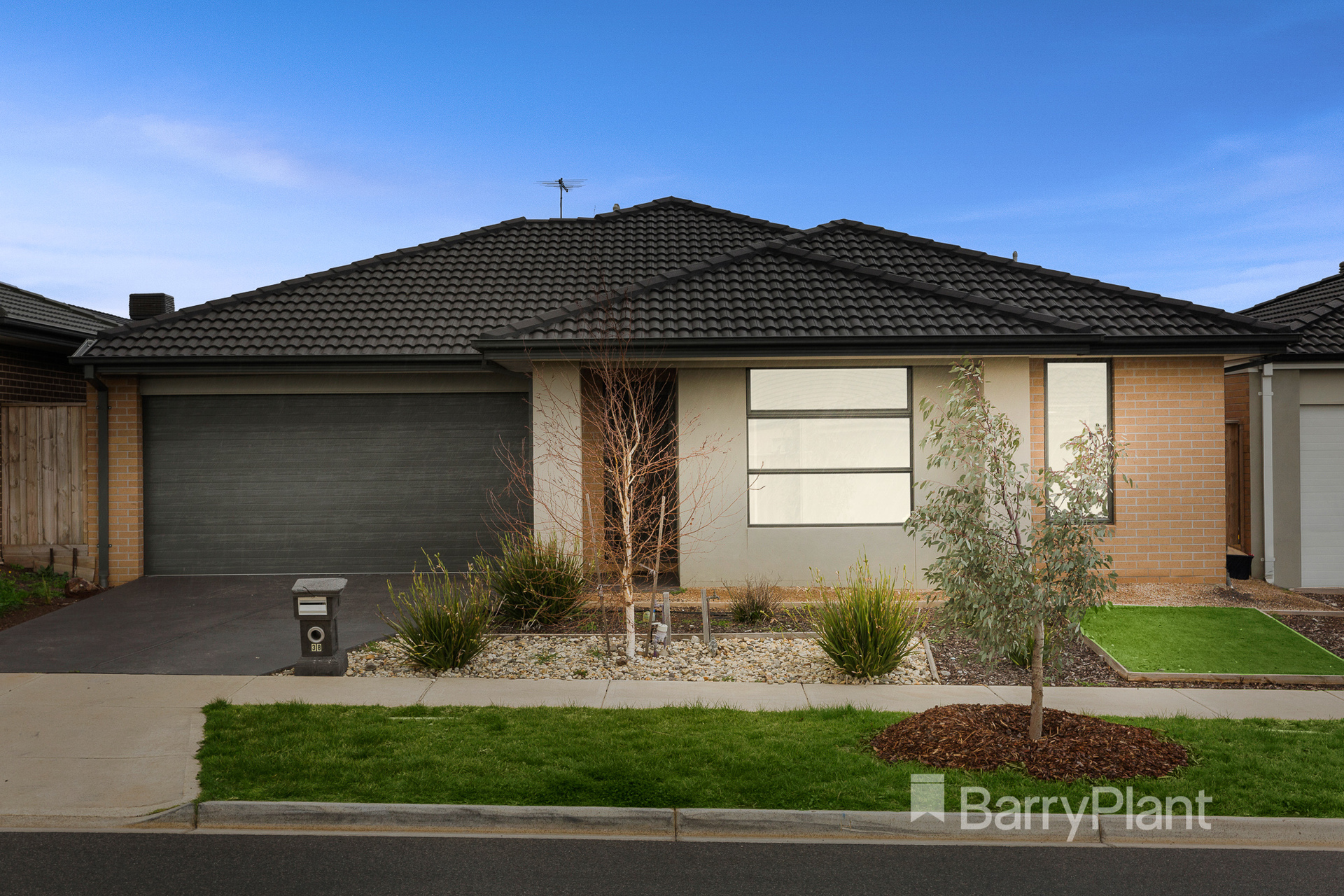 38 Attunga Grove, Werribee, VIC 3030 - Sold