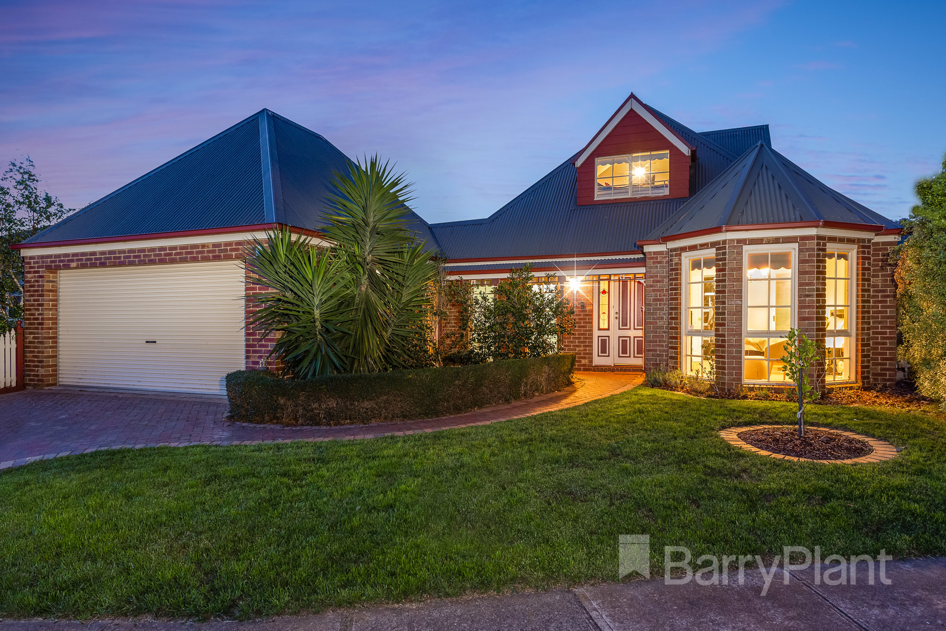 8 Staples Way, Seabrook, VIC 3028 - Sold
