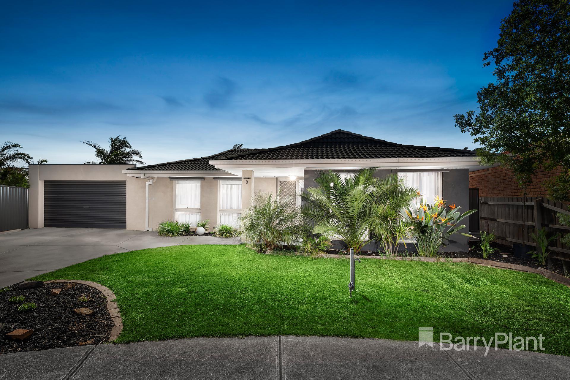 8 Silverthorn Court, Mill Park, VIC 3082 - Sold