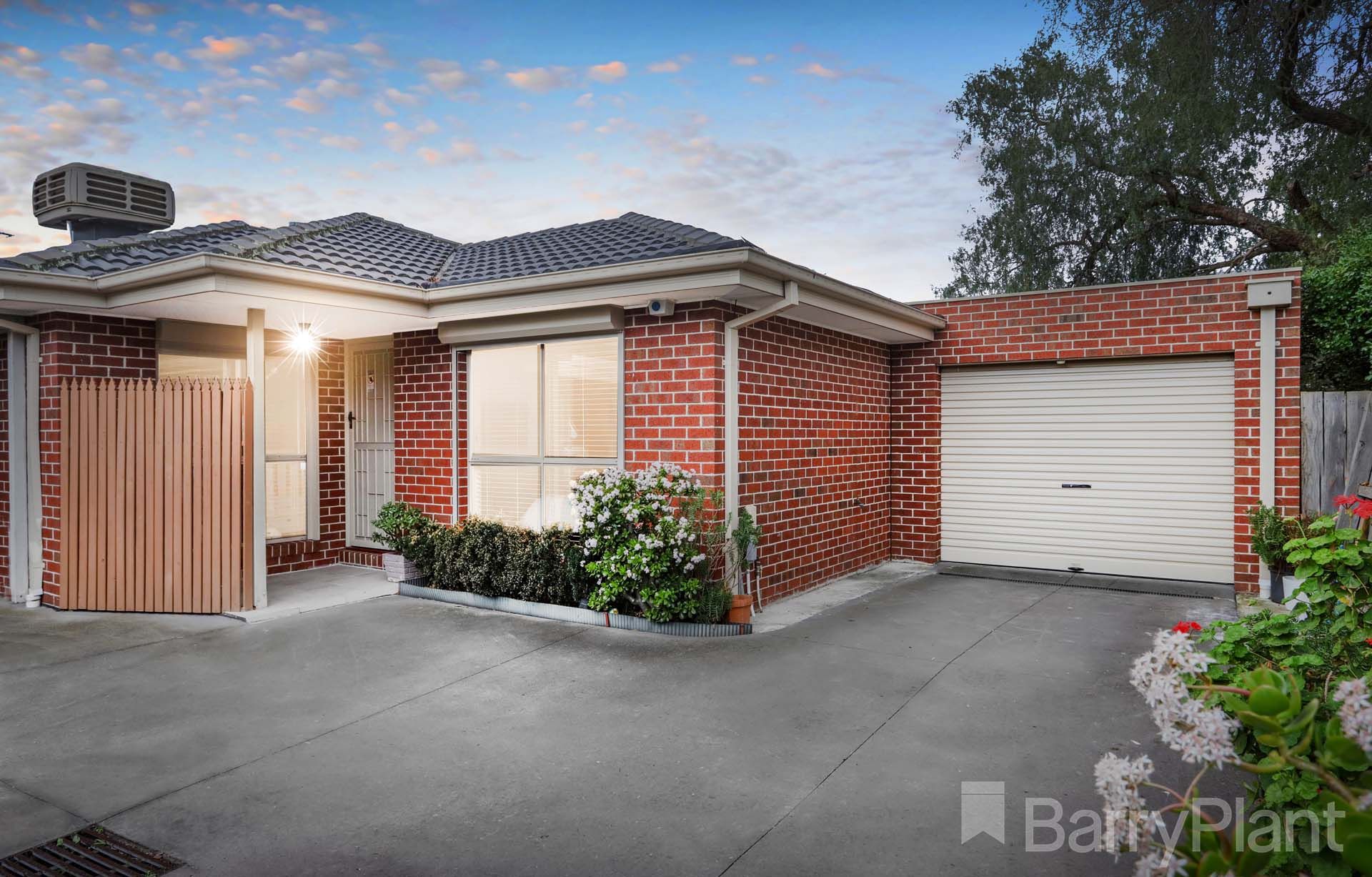 2/78 Duke Street, Braybrook, VIC 3019 - Sold