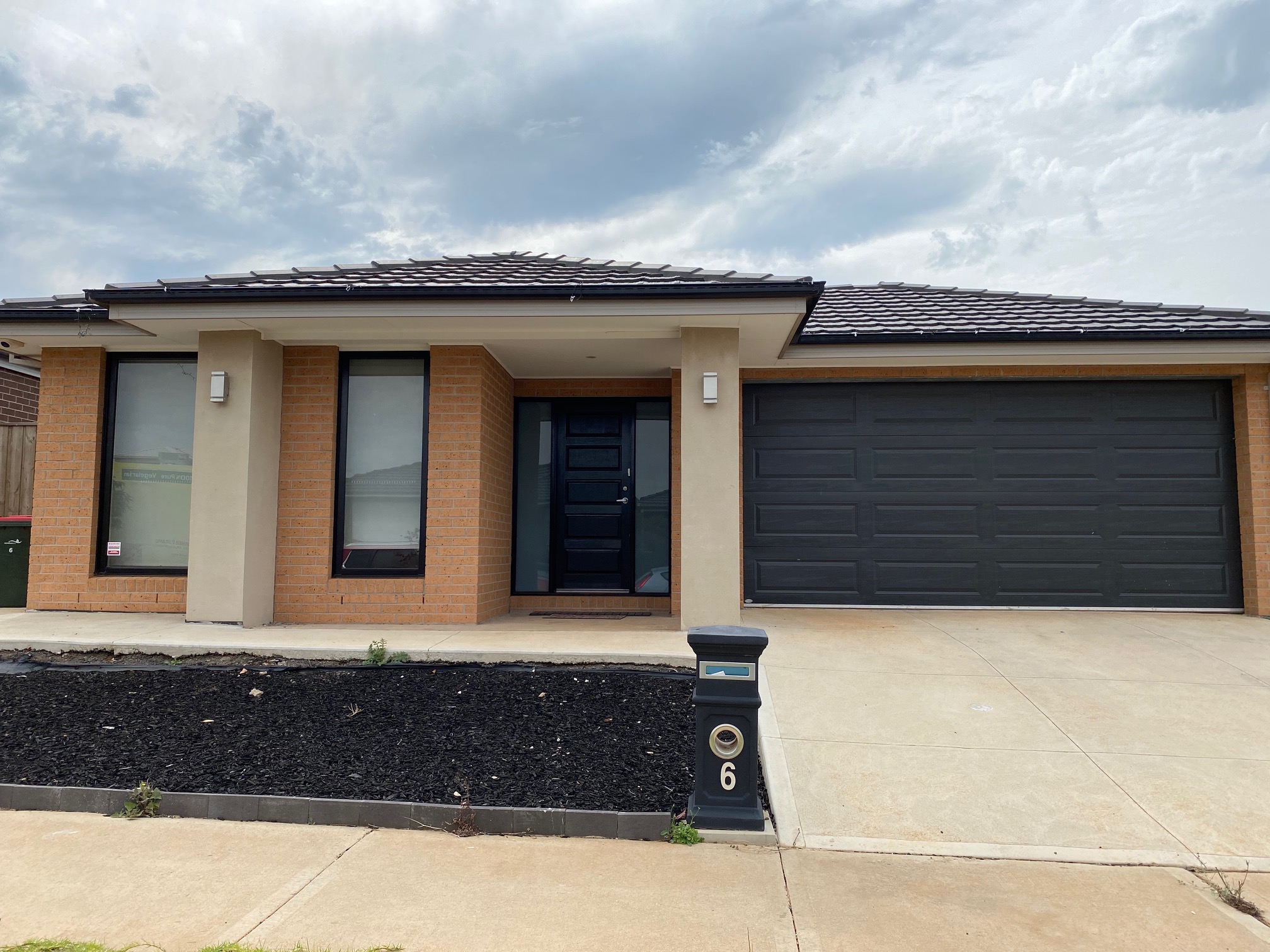 6 Barramunga Street, Tarneit, VIC 3029 - Leased