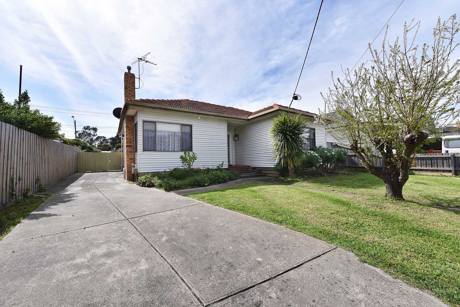 1/100 Haldane Road, Niddrie, VIC 3042 - Leased