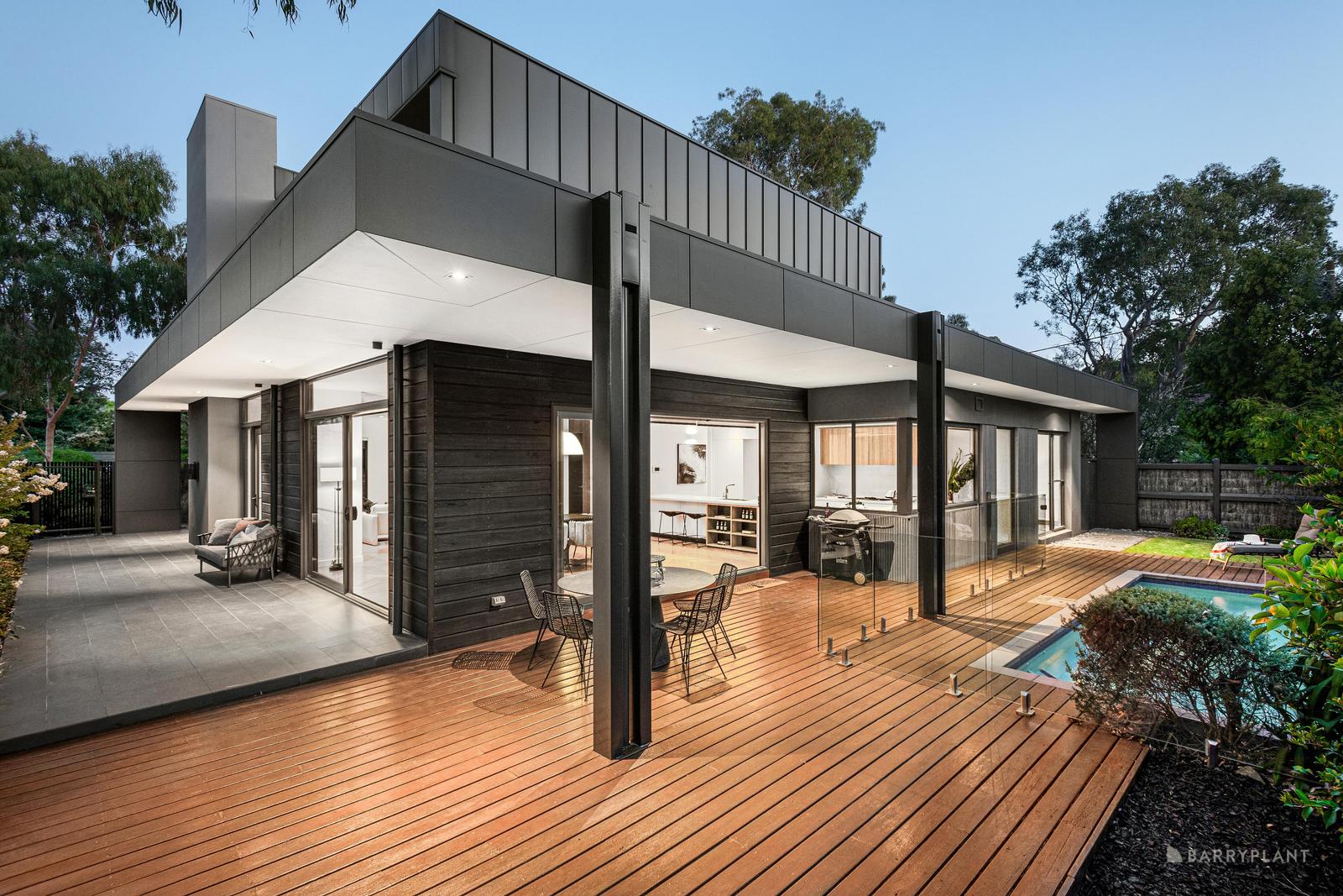 1/11 Clark Road, Ivanhoe, VIC 3079 - Sold