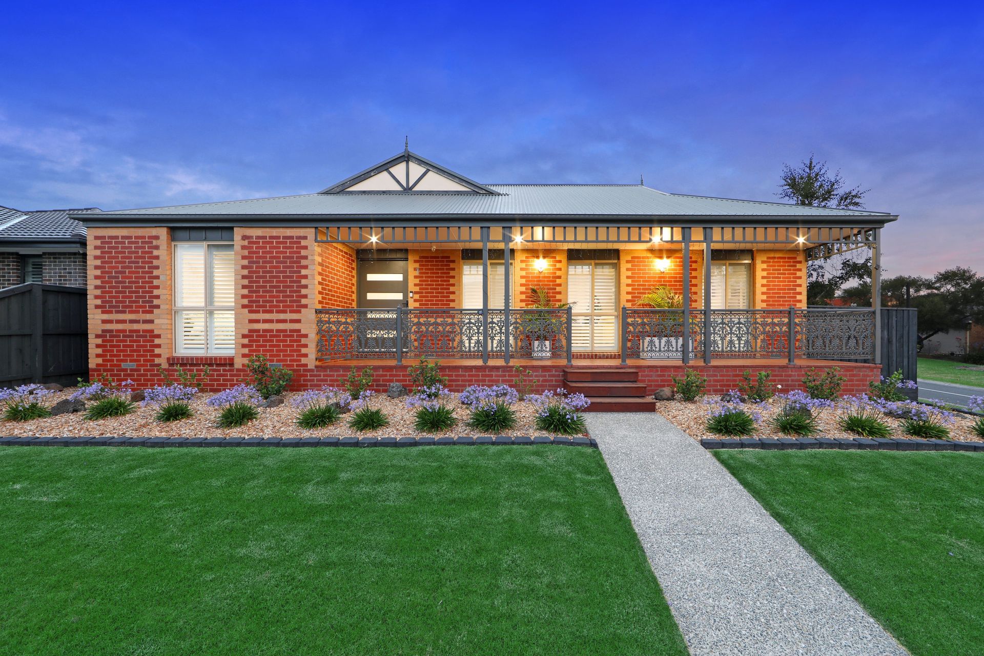 1 Cascam Court, Rowville, VIC 3178 - Sold