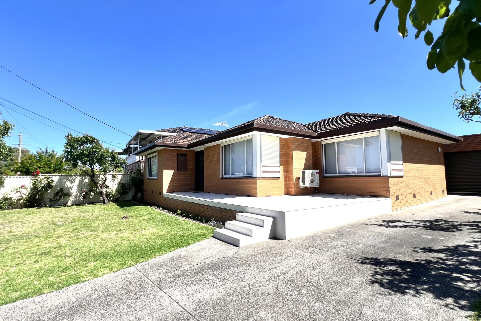 10 Gillespie Road, St Albans, VIC 3021 - Leased