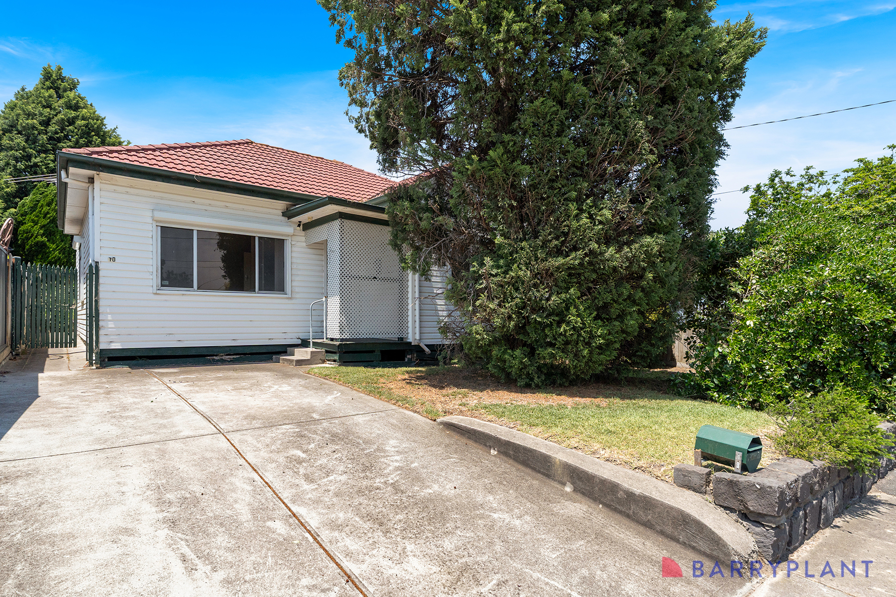 10 Lucas Street, Reservoir, VIC 3073 - For Sale