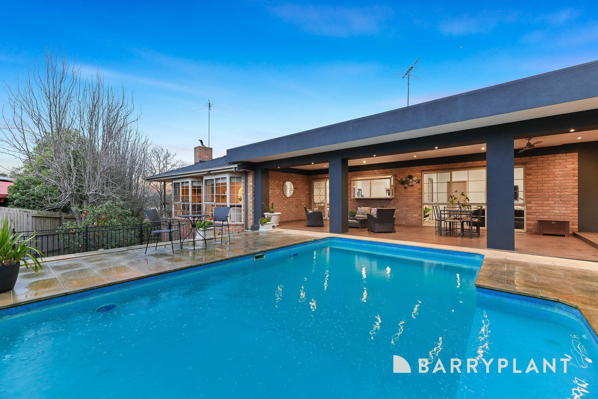 10 Michael Court, Berwick, VIC 3806 - Sold