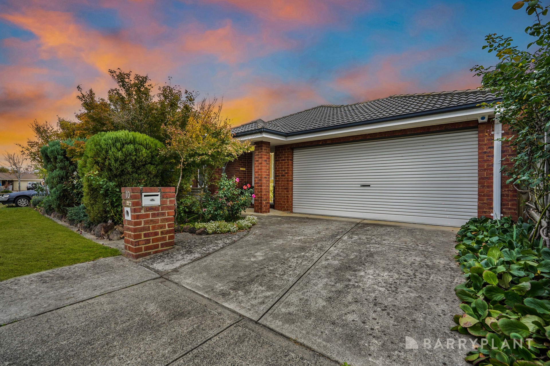 10 Streeton Court, Pakenham, VIC 3810 - Sold