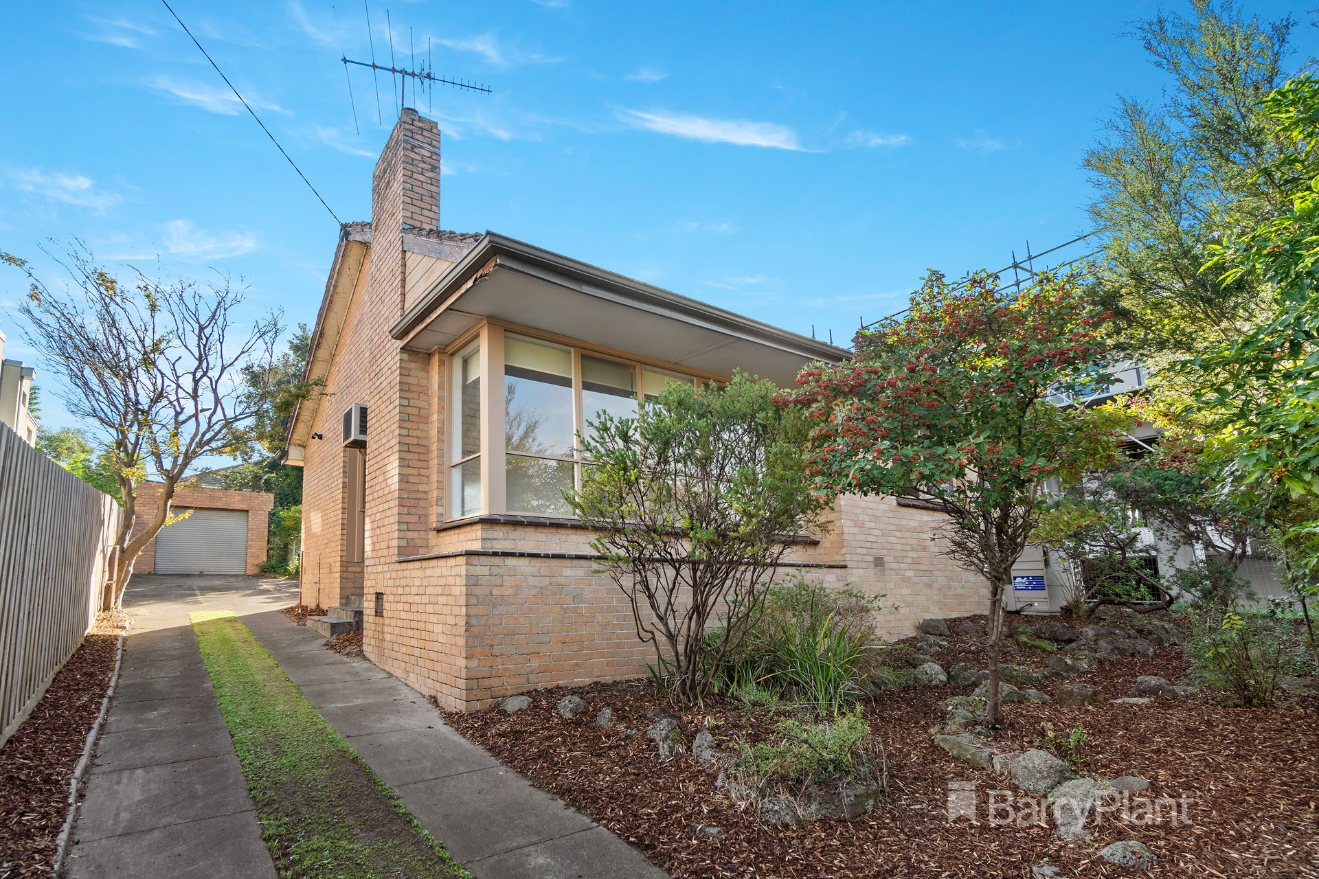 11 Montgomery Place, Bulleen, VIC 3105 - Leased