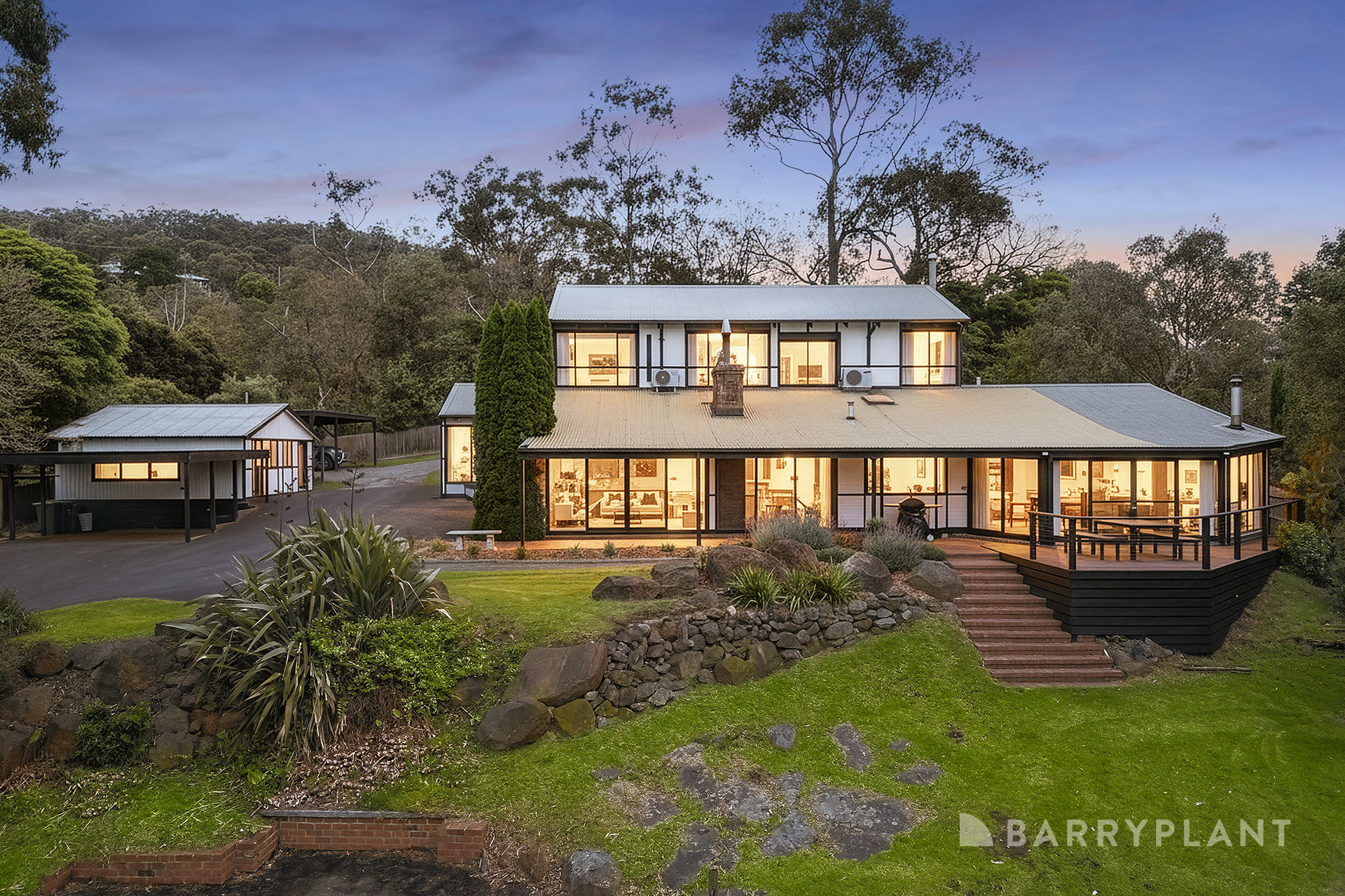11 View Road, The Basin, VIC 3154 - Sold