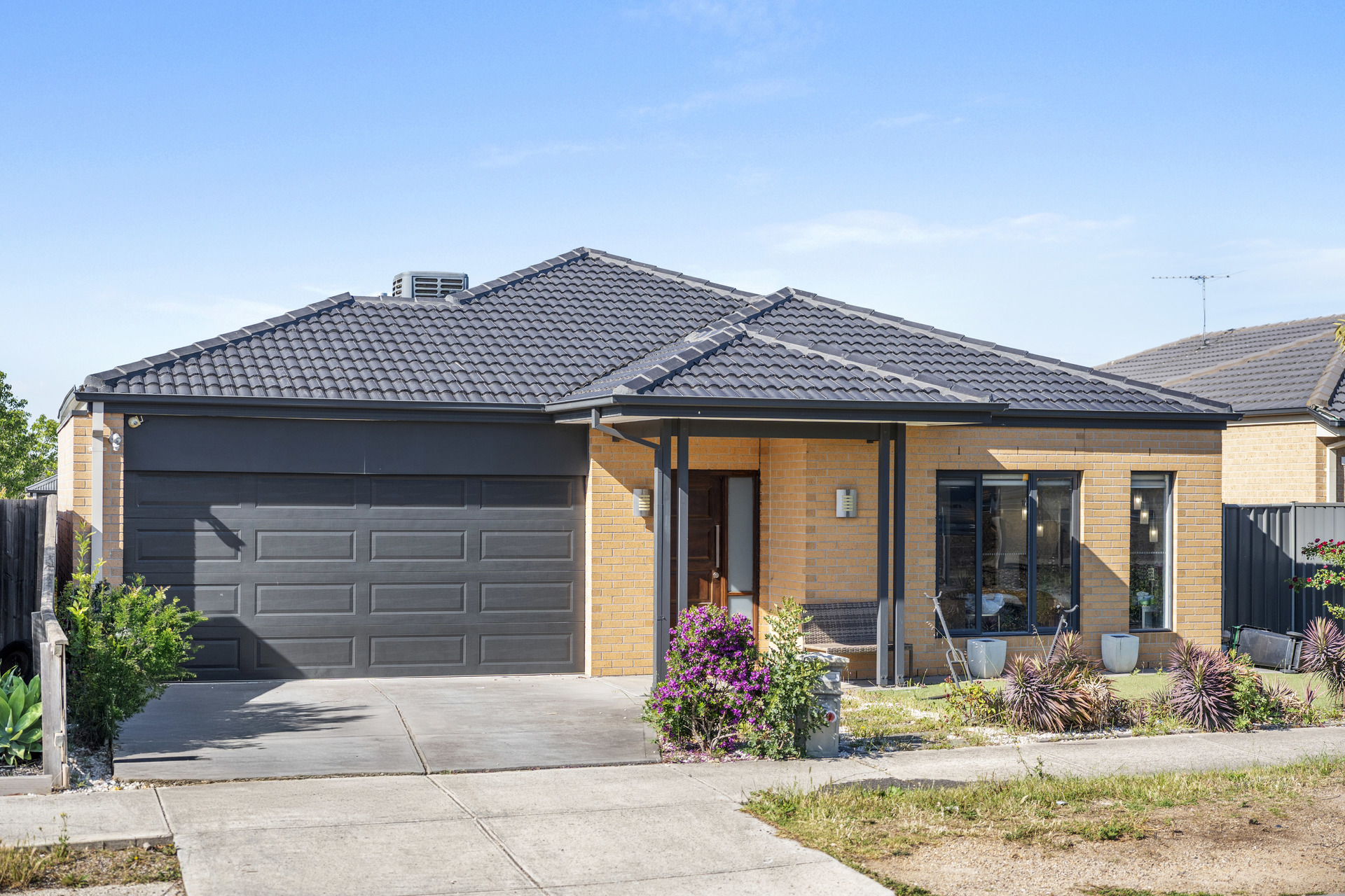 13 Riviera Drive, Hillside, VIC 3037 - For Sale