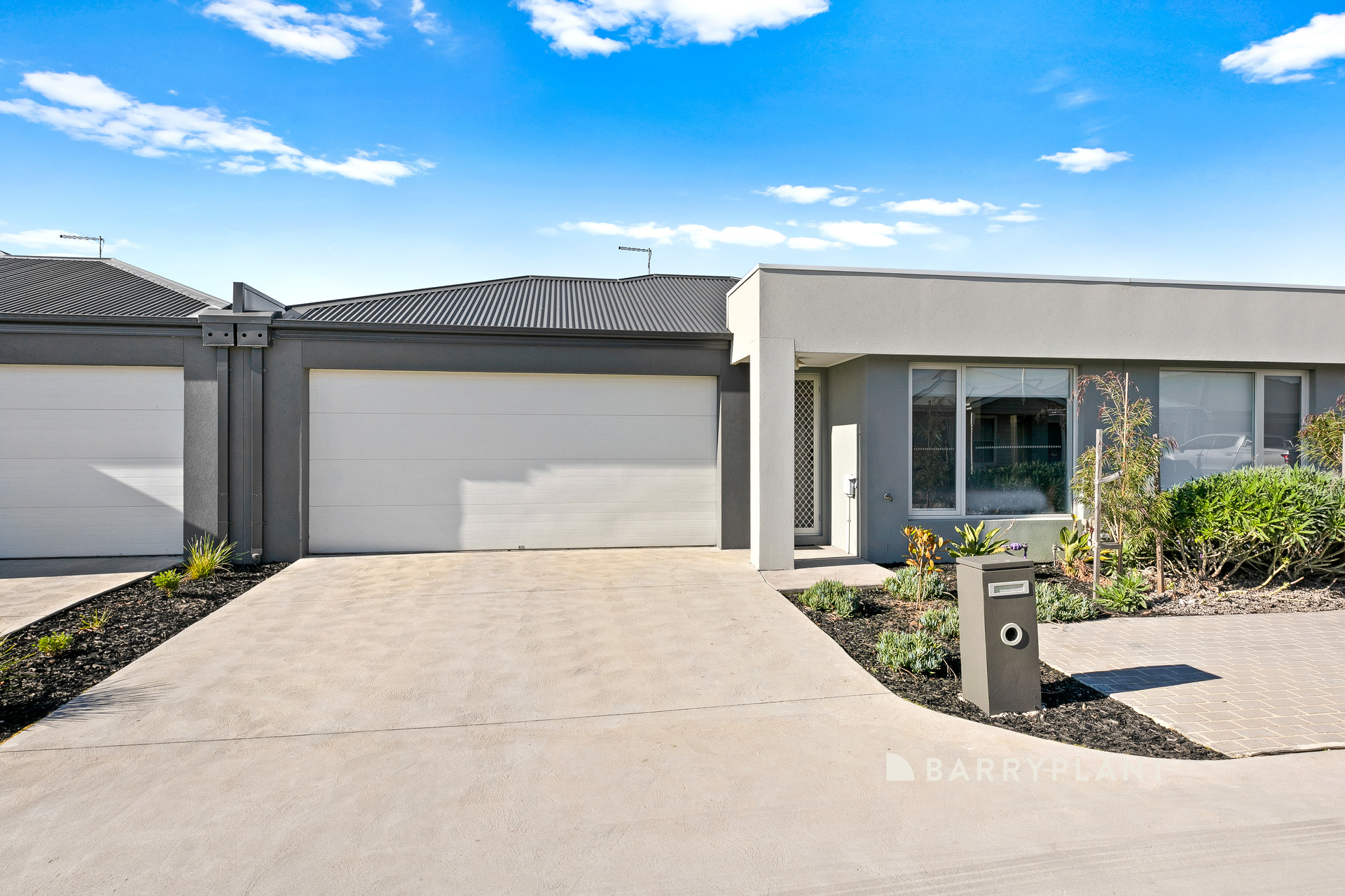 14 Raydale Avenue, Narre Warren South, VIC 3805 - Sold