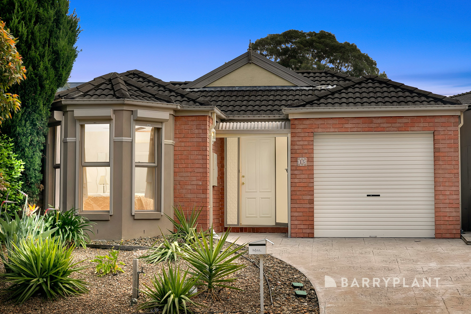 15 Tennyson Circuit, Mill Park, VIC 3082 - Sold