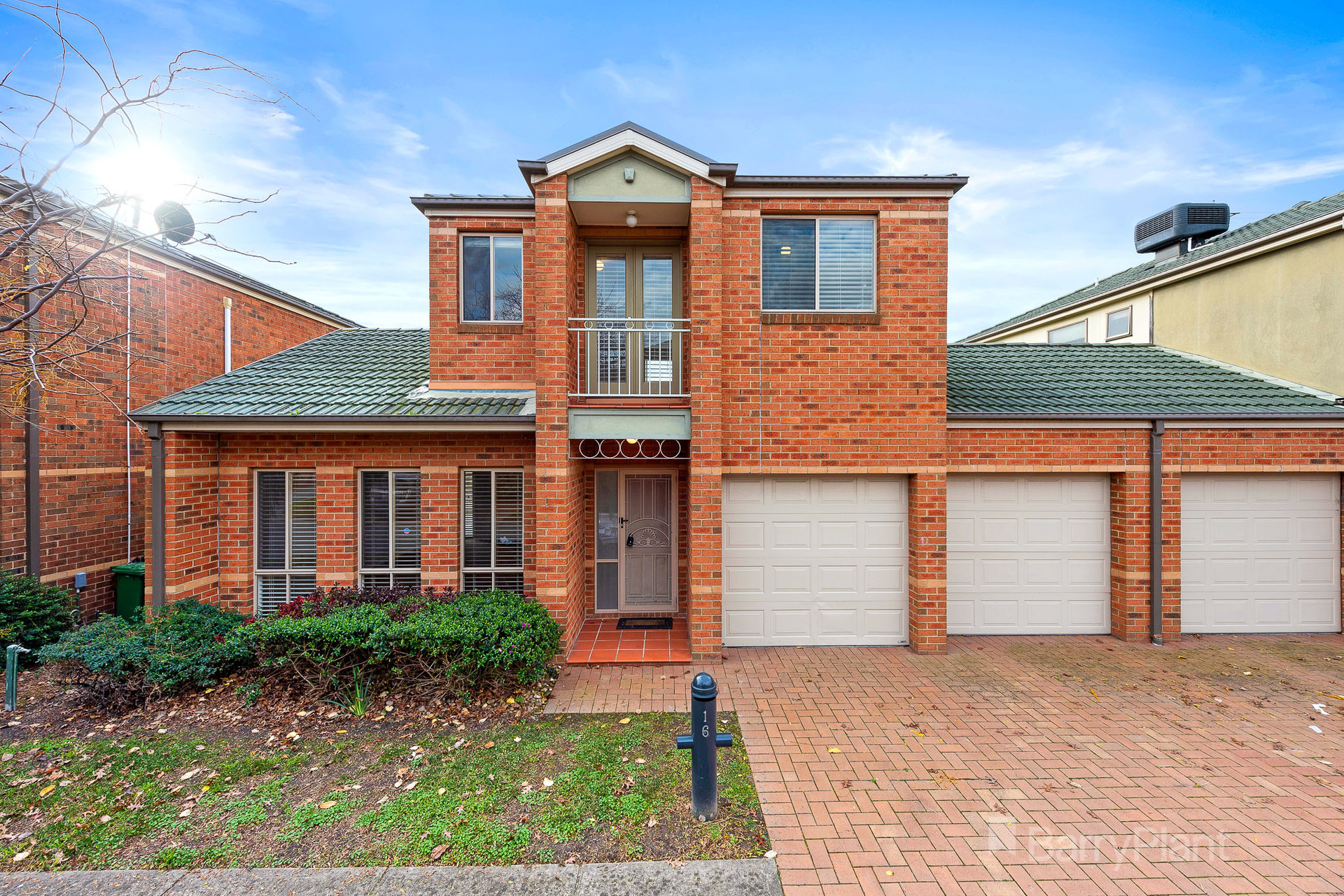 16 Penrose Drive, Narre Warren South, VIC 3805 - Leased