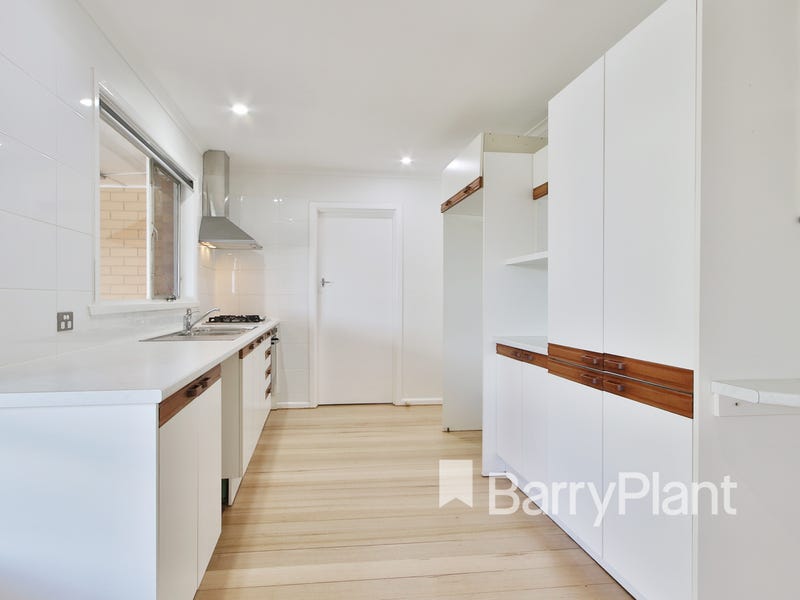 166 Cameron Parade, Watsonia North, VIC 3087 - Leased