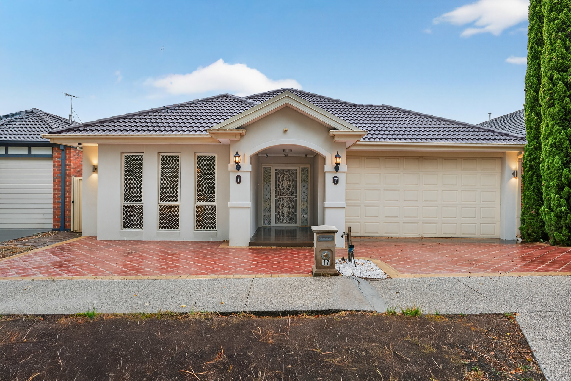 17 Maranoa Grove, Caroline Springs, VIC 3023 - Sold