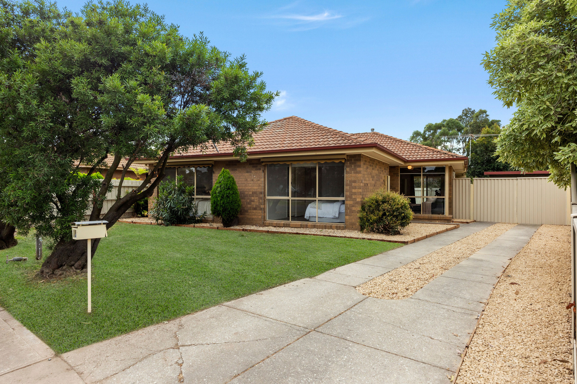 18 Athena Place, Epping, VIC 3076 - Sold