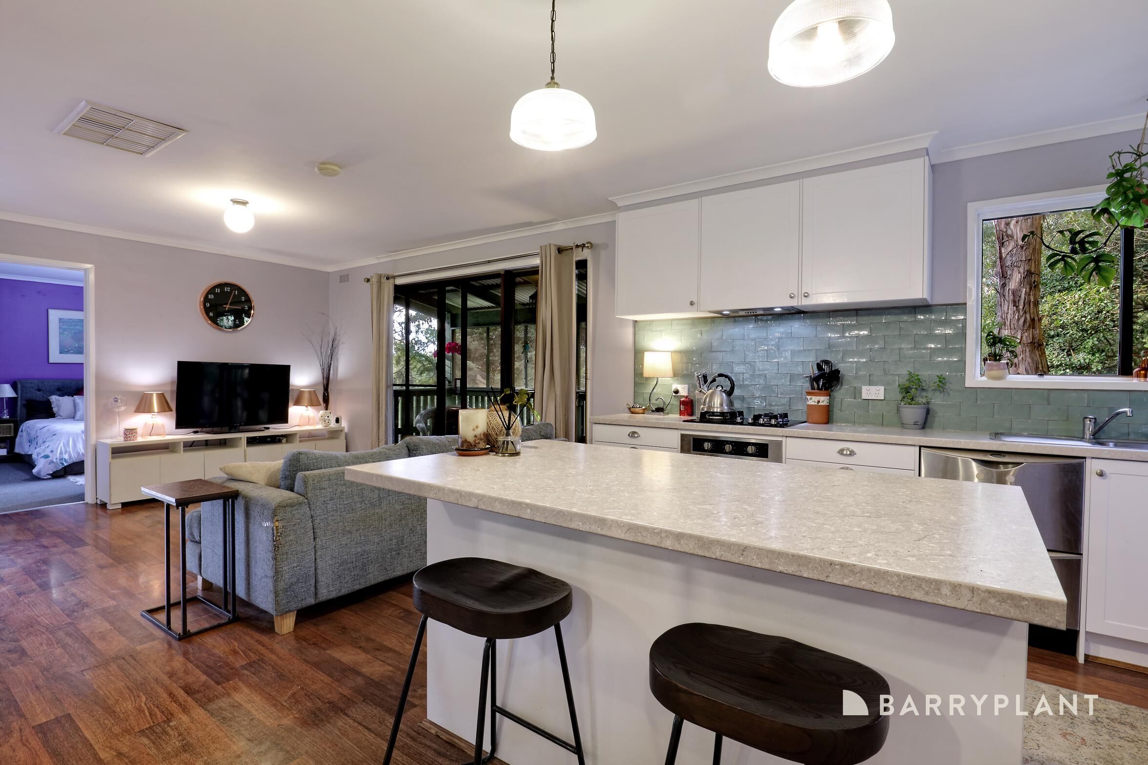 18 Hazel Street, Cockatoo, VIC 3781 - Sold