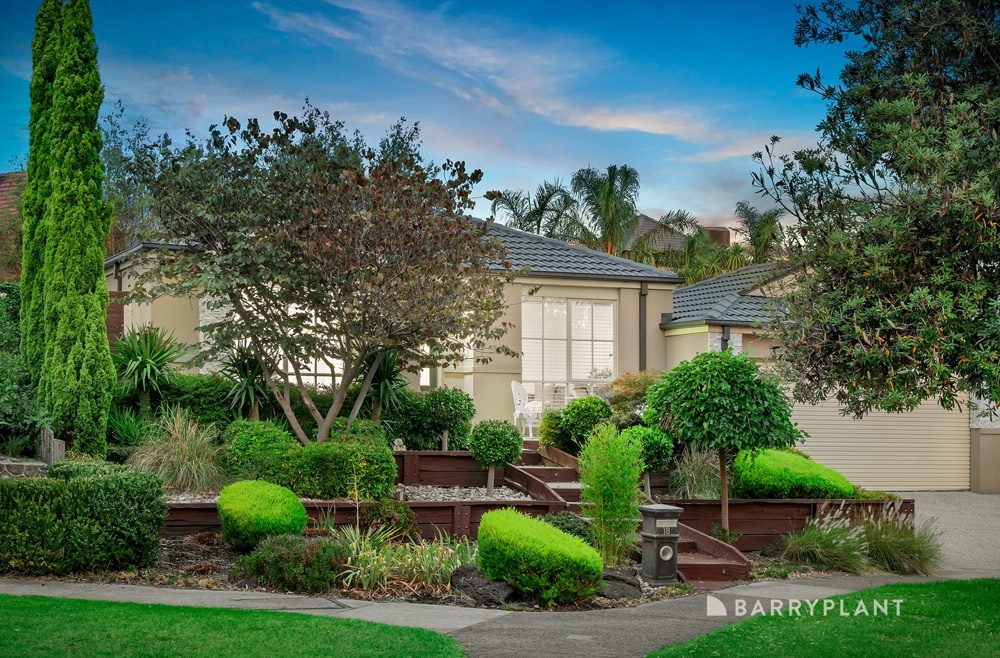 18 Stockdale Way, Mill Park, VIC 3082 - Sold
