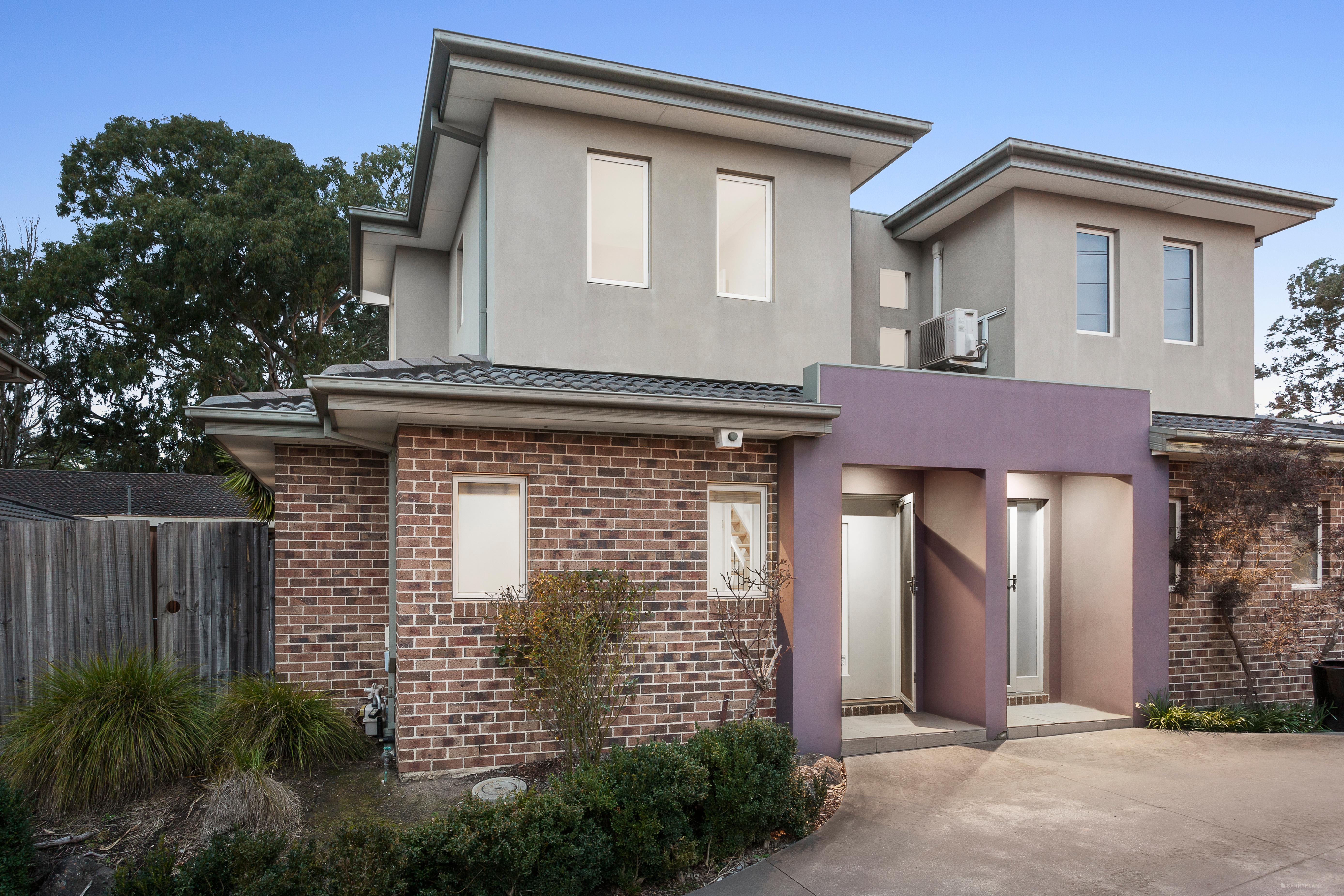 2/19 Main Road, Lower Plenty, VIC 3093 - Sold
