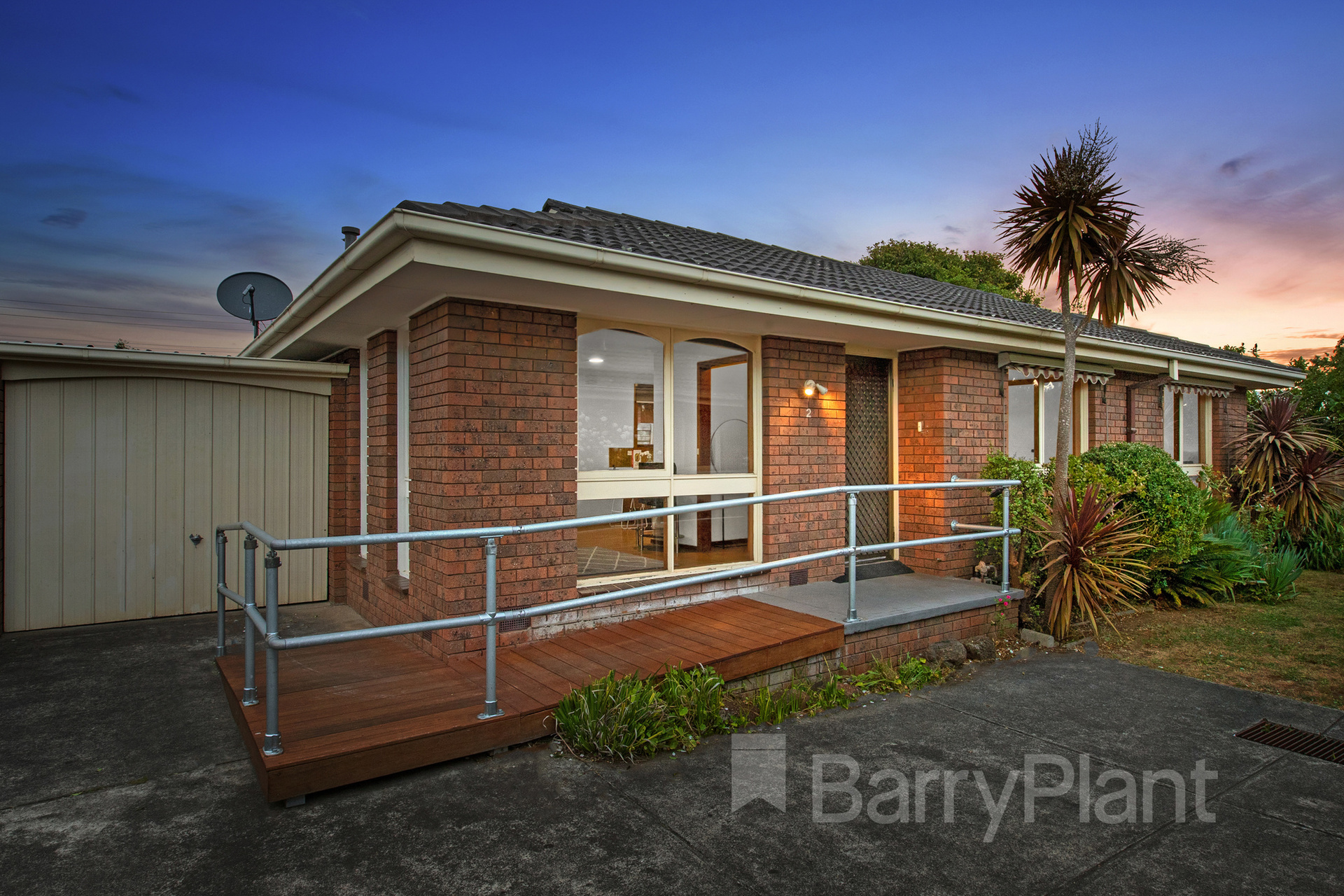 2/24 Cullis Parade, Bayswater, VIC 3153 - Sold