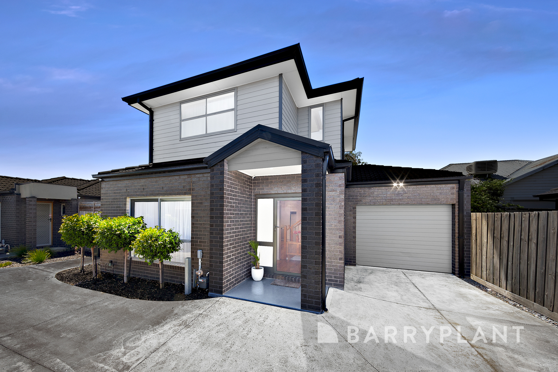 2/39 Glendenning Street, St Albans, VIC 3021 - Sold