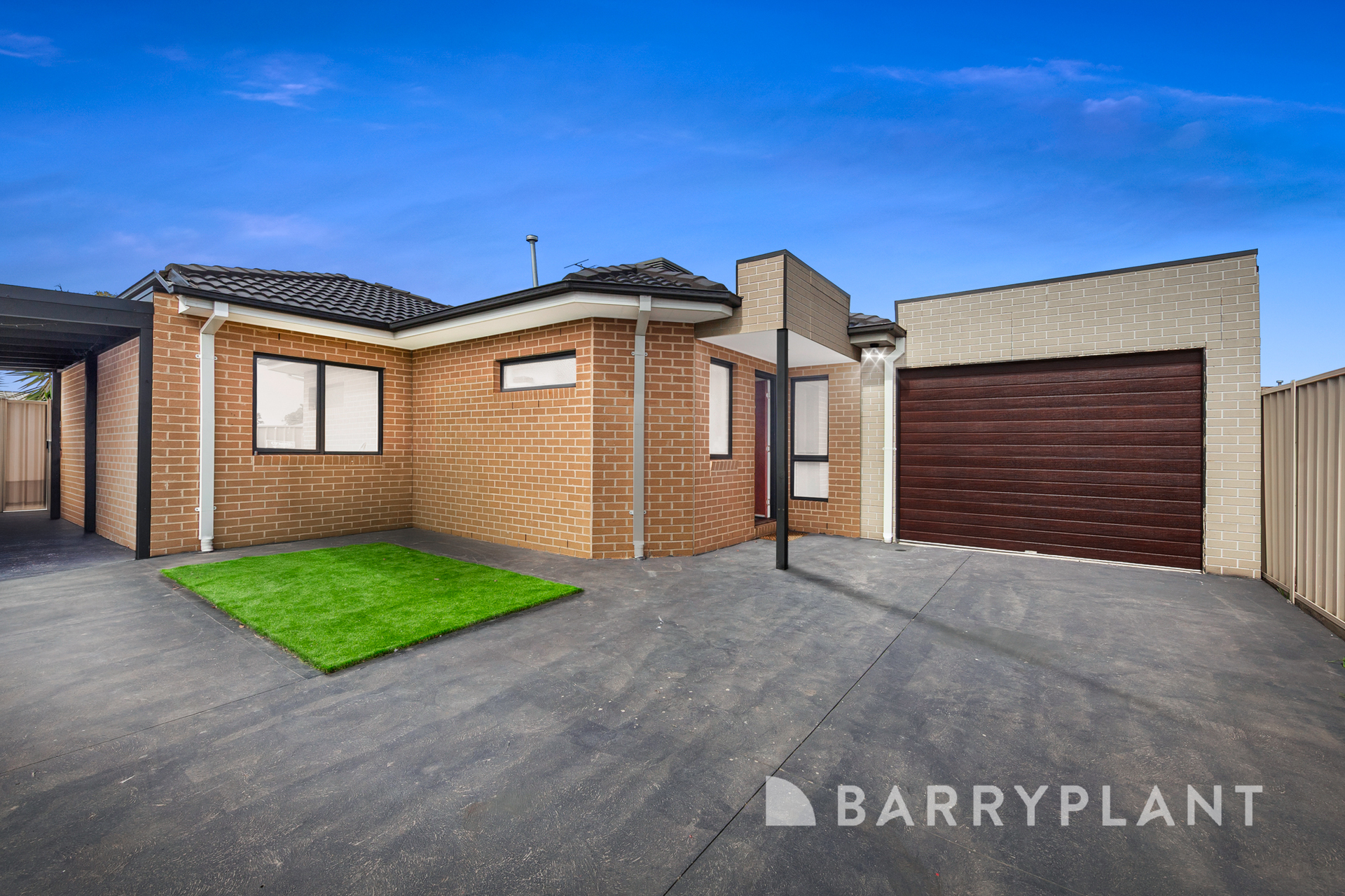 2/4 Mavis Crescent, Kings Park, VIC 3021 - For Sale