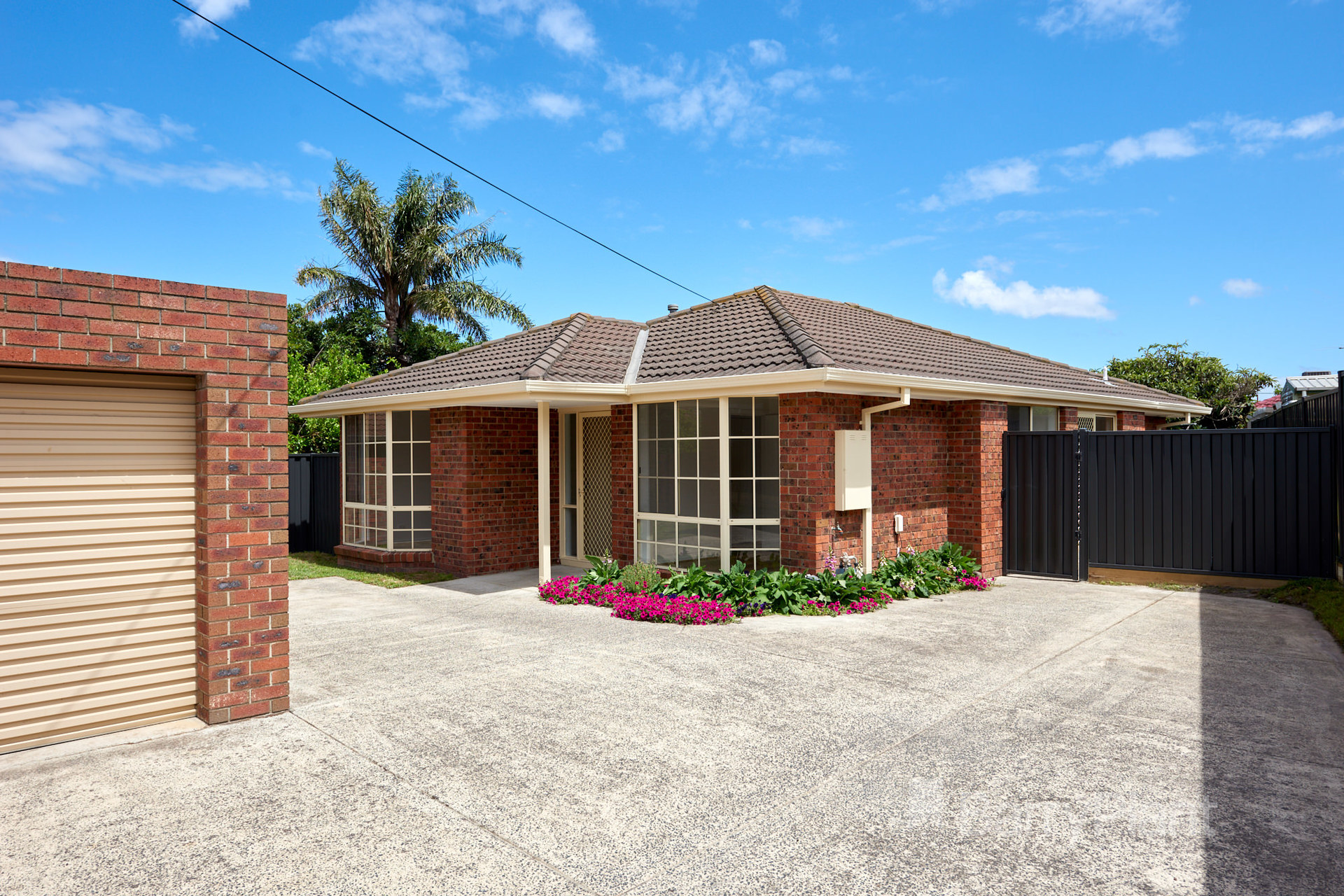 2/70 Spring Road, Springvale South, VIC 3172 - Sold