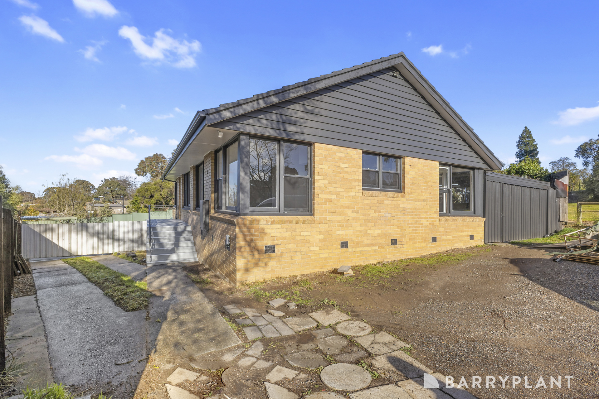 2 Heatherdale Road, Mitcham, VIC 3132 - For Rent