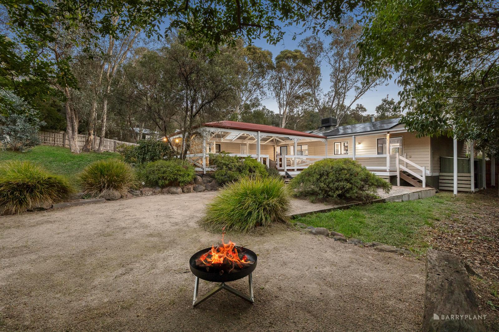 20 Fairdell Crescent, Hurstbridge, VIC 3099 - Sold