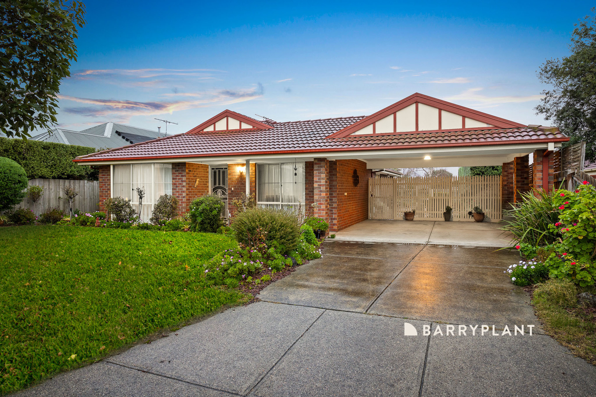 20 Weerona Way, Mornington, VIC 3931 - Sold