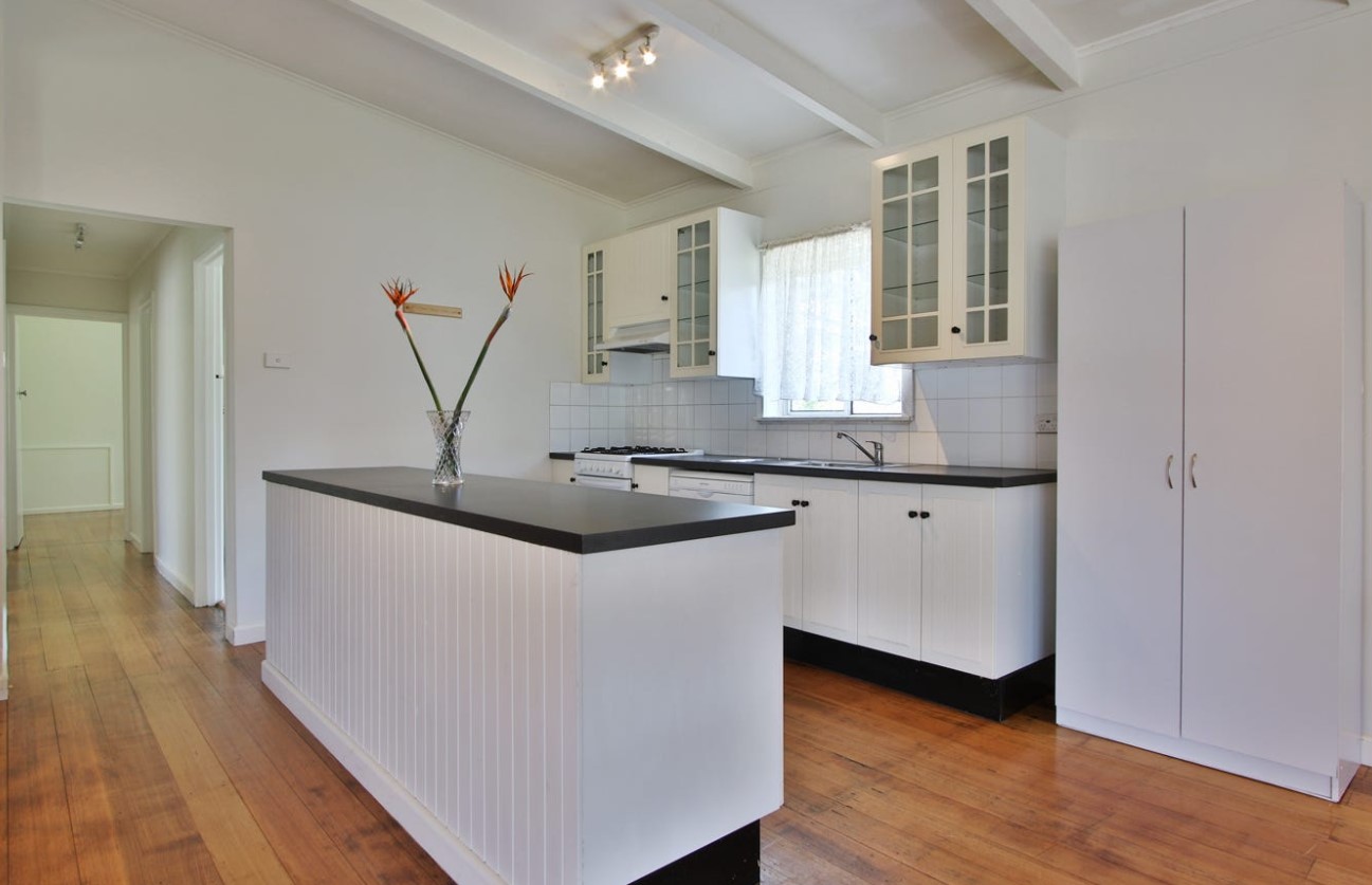 21 Elizabeth Street, Bulleen, VIC 3105 - Leased